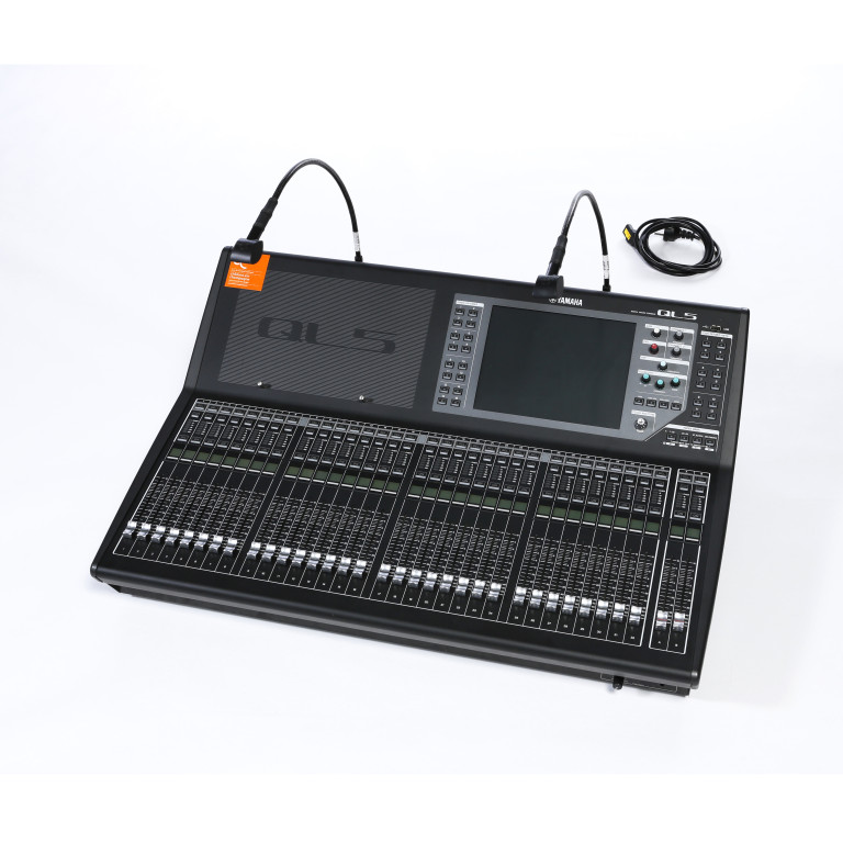 Yamaha QL5 — Parcs de matériels scéniques Grand Est